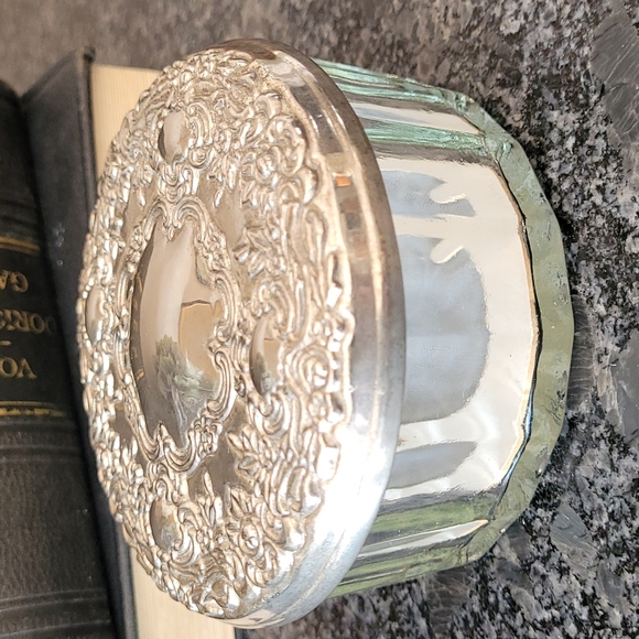 Vintage | Accessories | Vintage Art Deco Glass And Silver Vanity Powder ...